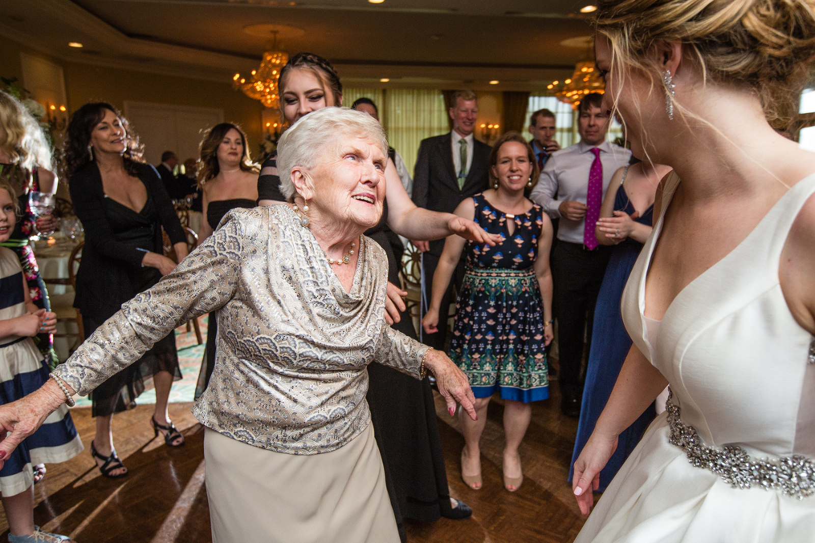 Overbrook Golf Club Wedding: Nicky & Mike - Danette Pascarella Photography